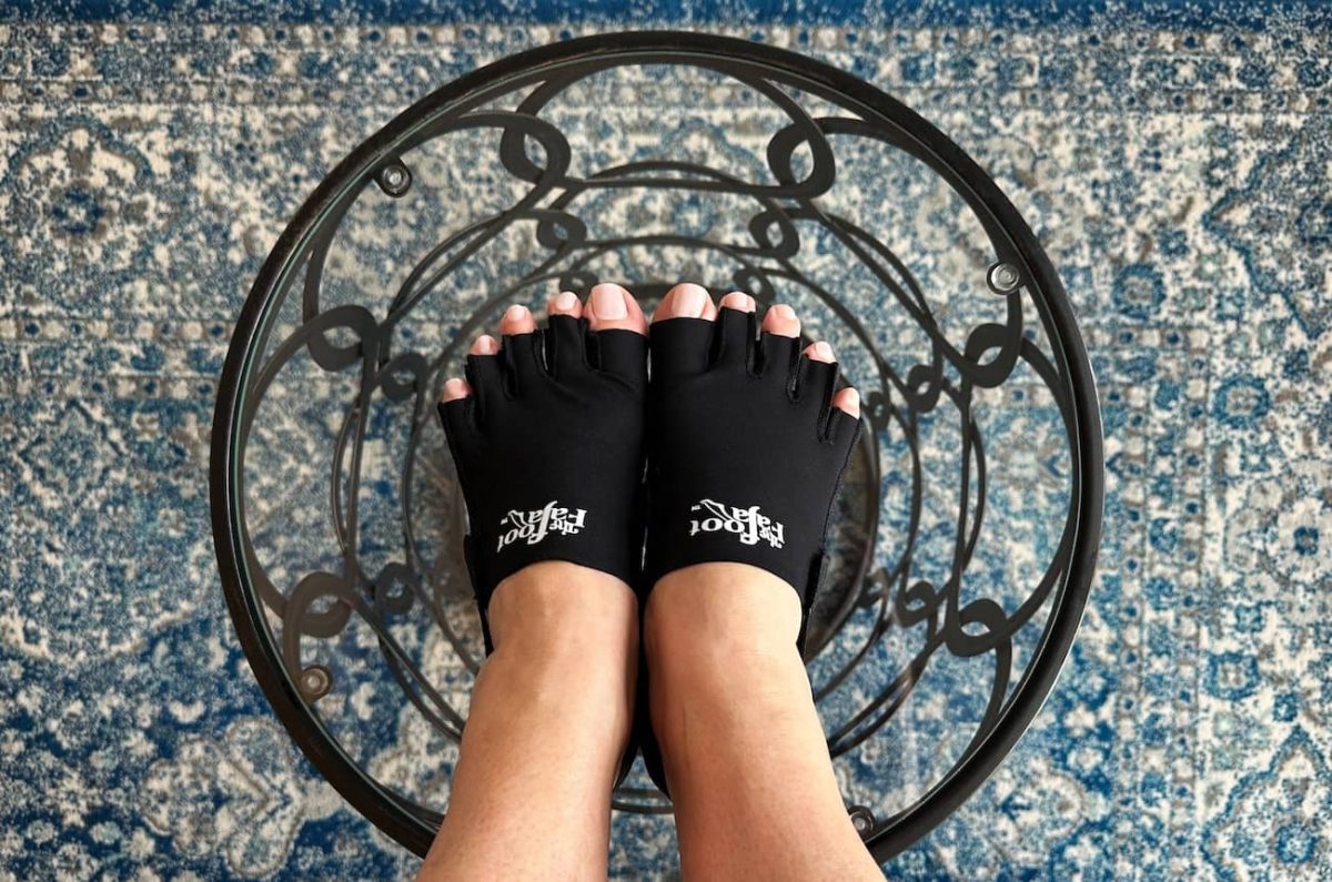 Foot Compression Socks - What Are They & What Do They Do?